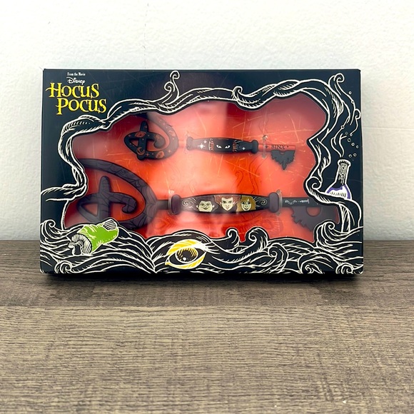 Disney | Accessories | Disneys Hocus Pocus Limited Edition Collectable ...